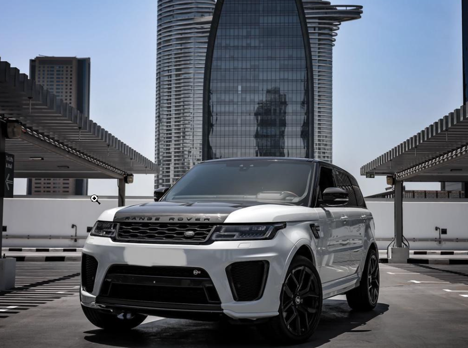 Rang Rover SVR – ROYAL SHARKS RENT A CAR